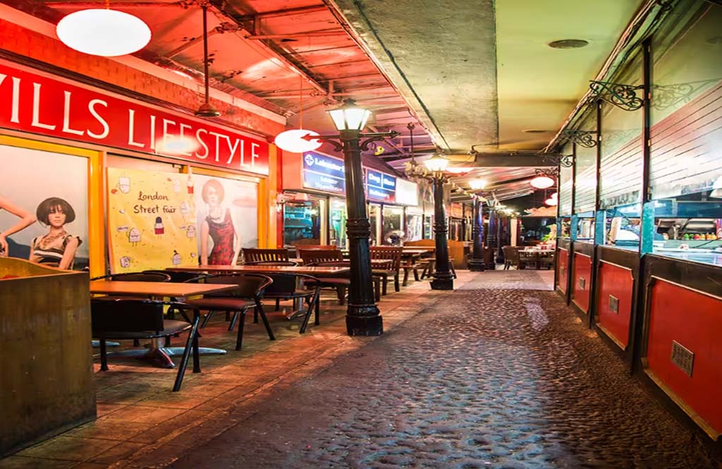 13 Best Places to Hangout & Eat In Pune Camp Area | 2023