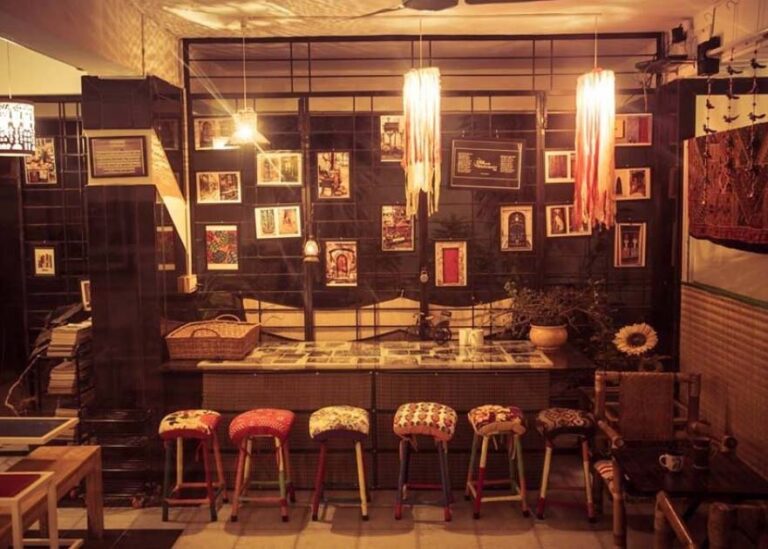 Pocket Friendly Places To Eat and Hangout in Pune - (Area-wise)