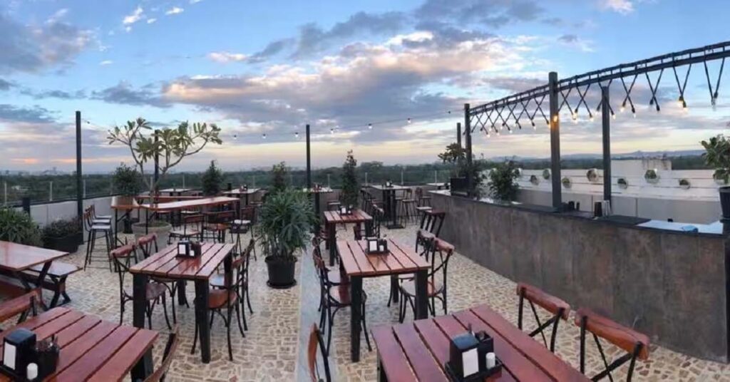 Top 5 Most Affordable Rooftop Restaurants in Pune You Must Visit!